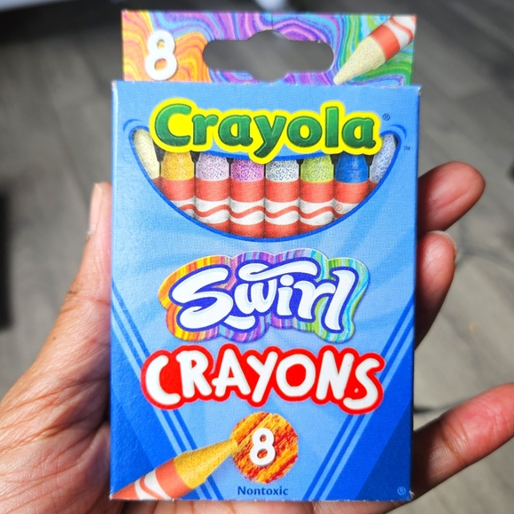 Crayola | Toys | New Crayola Non Toxic Swirl Crayons 8 Assorted Colors ...